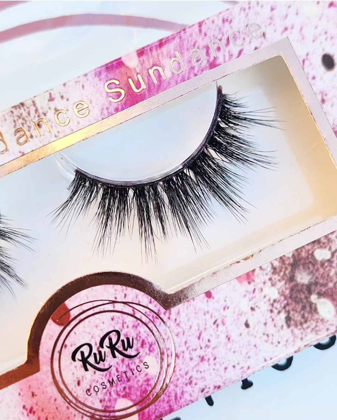 Lou Lou - Clear band lashes – RuRu Cosmetics